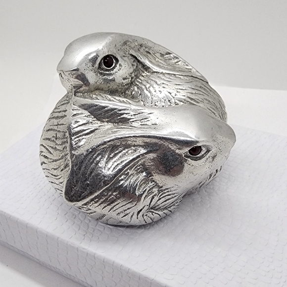 Arthur Court | Art | Vintage Arthur Court 992 Hugging Bunny Rabbits ...